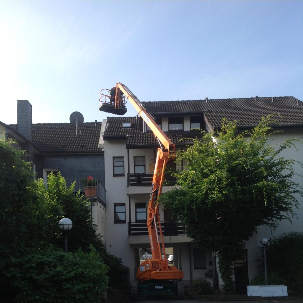 Selbstfahrende Gelenkteleskop-Arbeitsbühne SGT 21 KA HYBRID