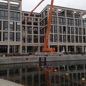 Selbstfahrende Gelenkteleskop-Arbeitsbühne SGT 43 KA II